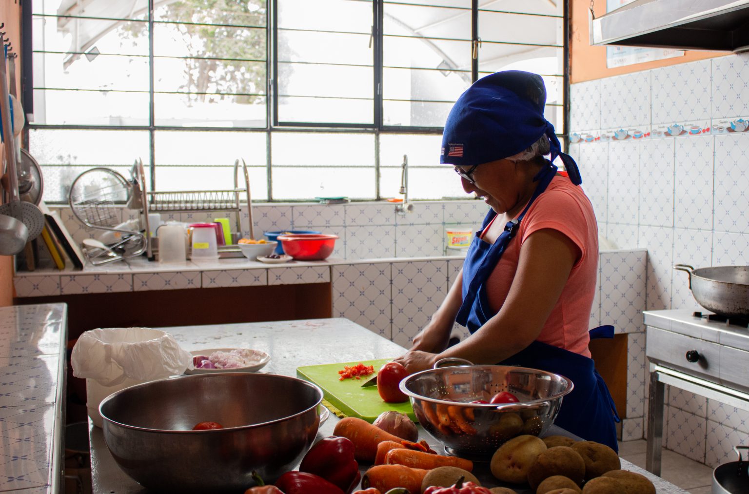 Los comedores populares, pilares de la lucha contra el hambre - Acción ...